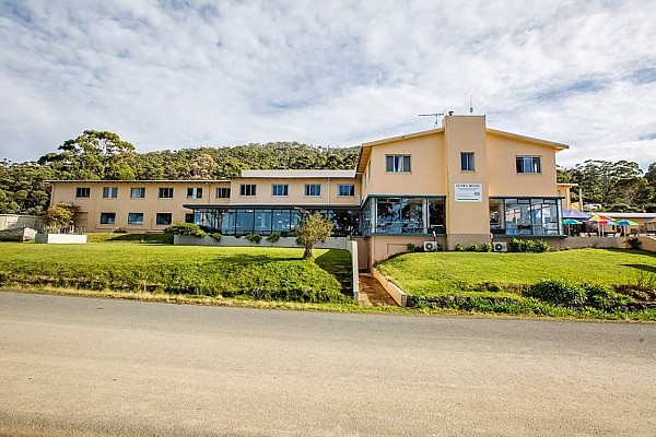 Reg Ansett’s Lufra Hotel seeking $4M plus